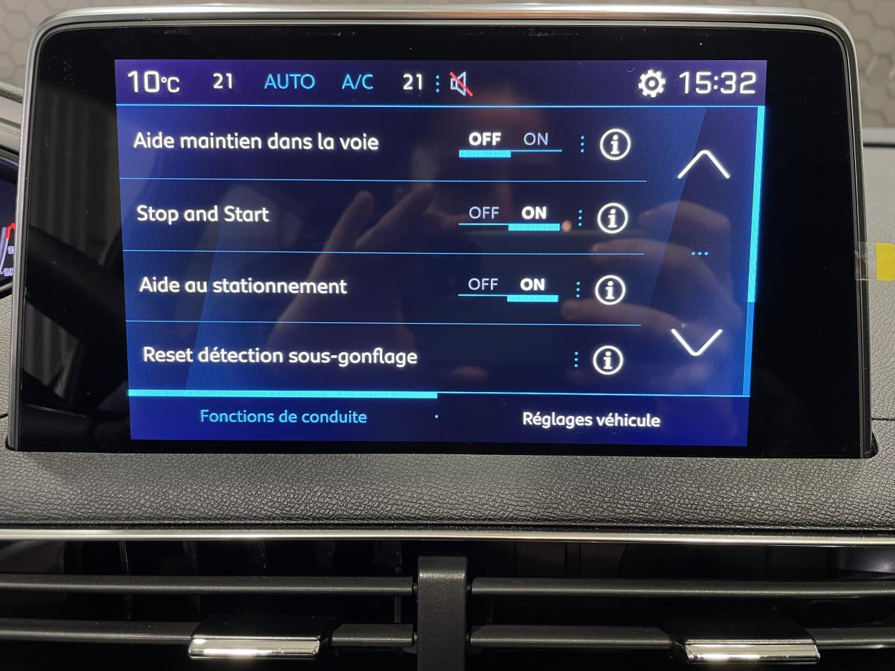 AUTOMOBILES GEROSSIER - PEUGEOT-3008- 1.2i PureTech 12V S&S - 130 II ...